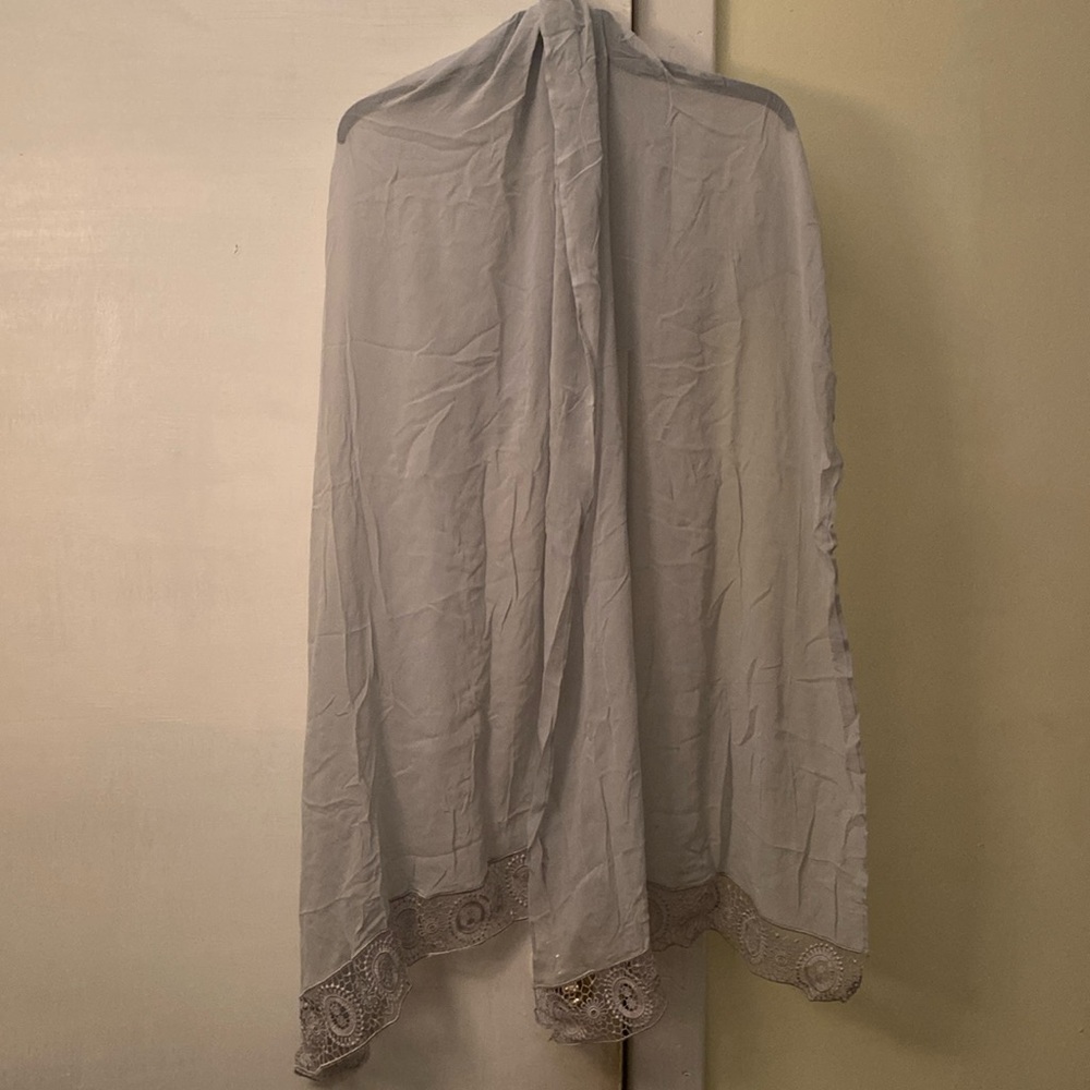 Gorgeous Very Pale Blue Lace Trim Huge Wrap Scarf Nev… - Gem